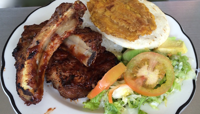 Our First Meal in Medellin » Traveling Bytes